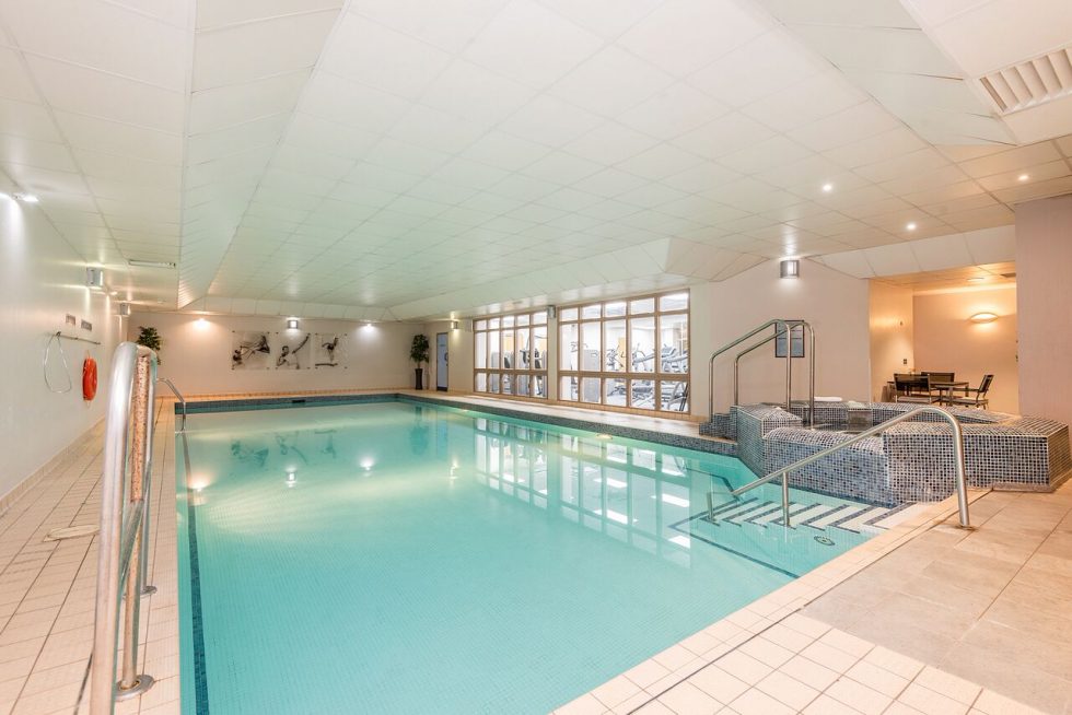 FITNESS & POOL – New Place Hotel